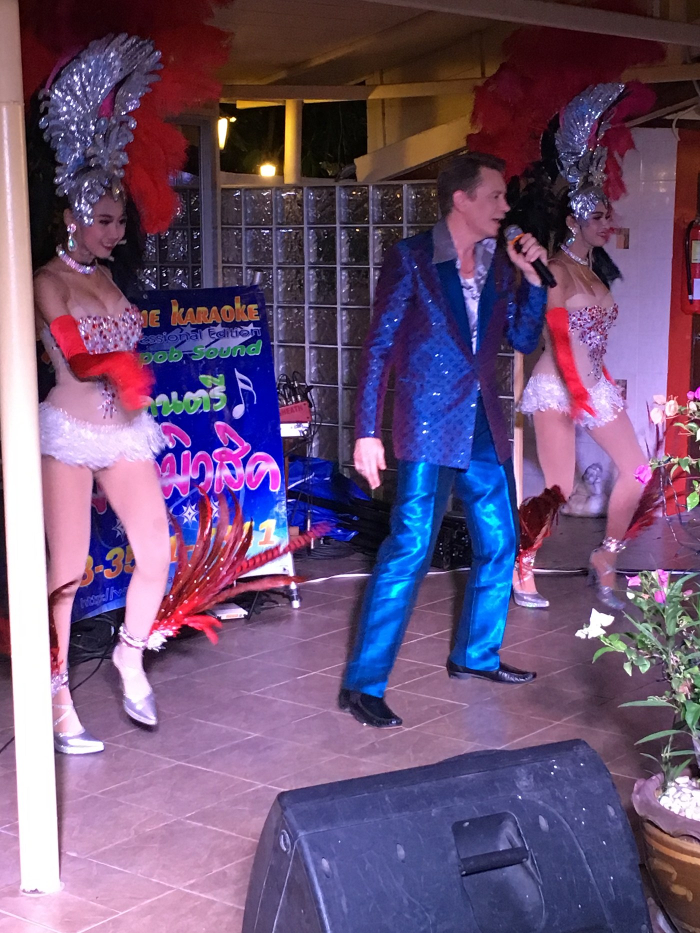 Jonas Anderson: Svenska Superstjärnan i Thailand – MÅNSSONSKULTUR.SE